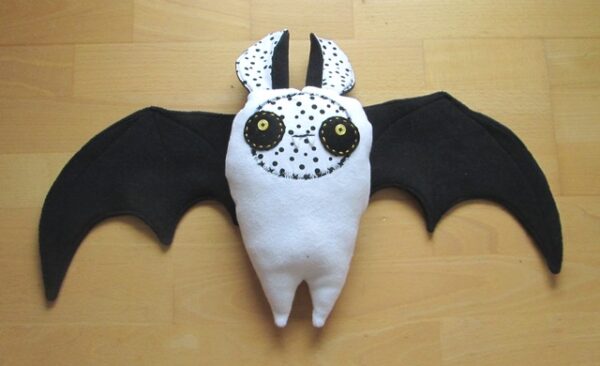 Soft Bat Toy Plushie - DIY tutorial — SewToy