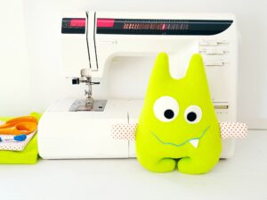 CUTE MONSTERS - soft toy sewing pattern & tutorial for beginners
