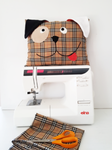 CUTE DOG PILLOW | make a gift for dog lovers | sewing pattern & tutorial
