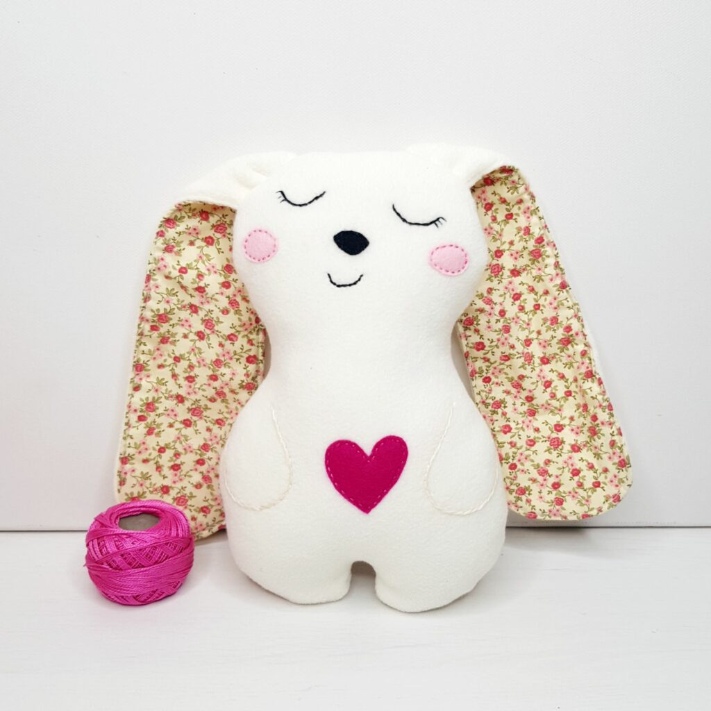 BUNNY PLUSH SEWING PATTERN | easy, simple to sew animal